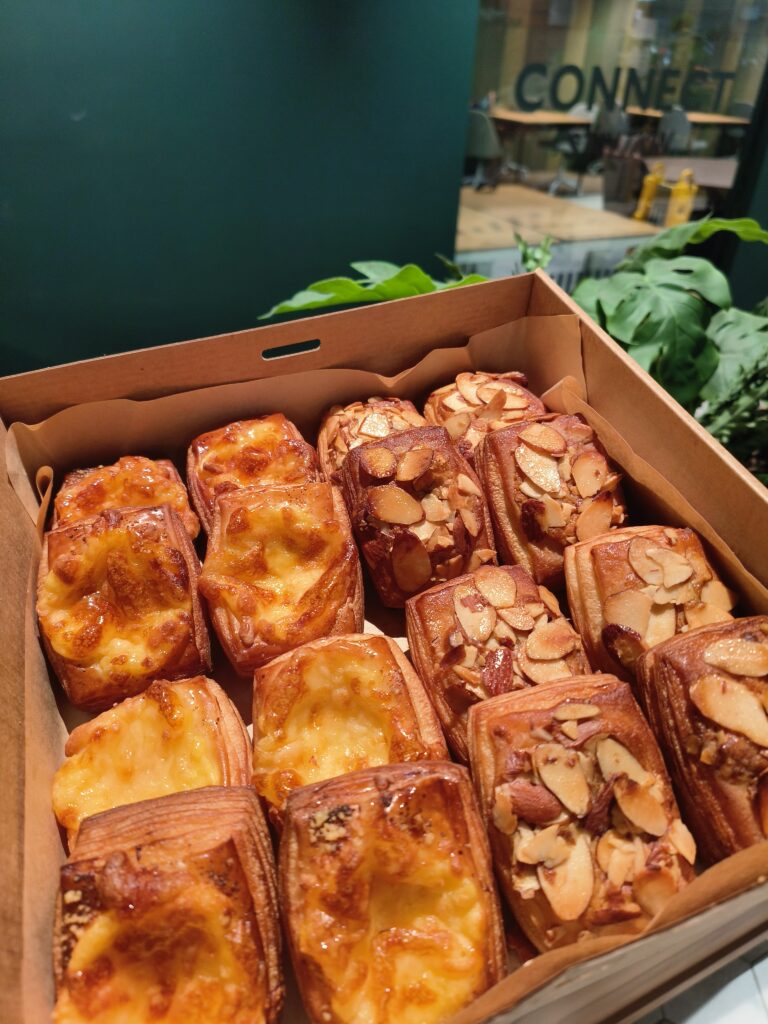 Corporate Order Afternoon Tea Bundle (52pcs mini pastry) - Onlee Bakery